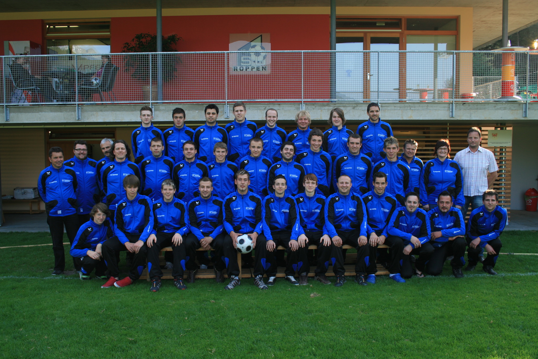 Trainingsanzüge für die SU Roppen - Imst