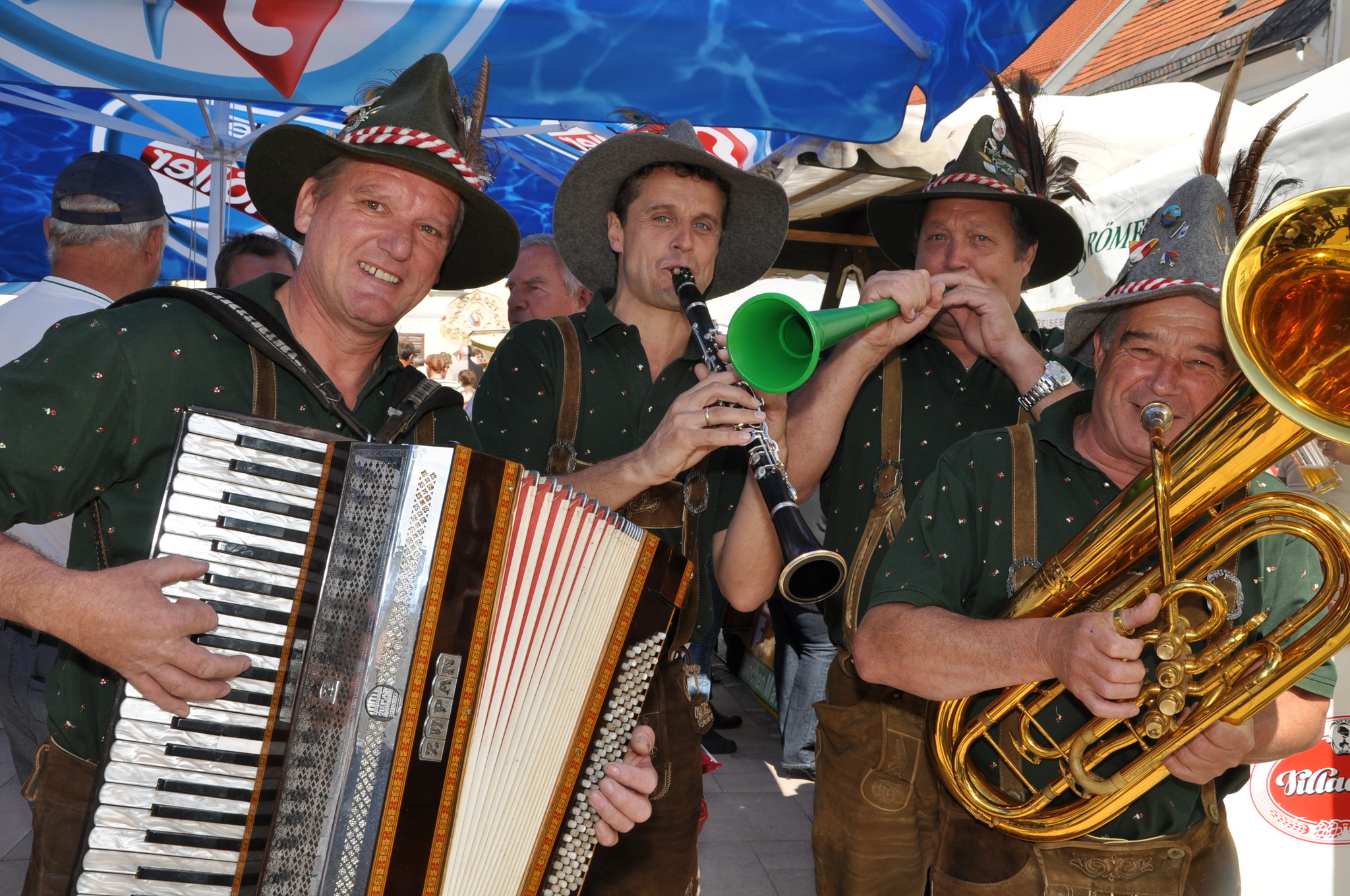 Ist die WM-Tröte ein Instrument? - Feldkirchen