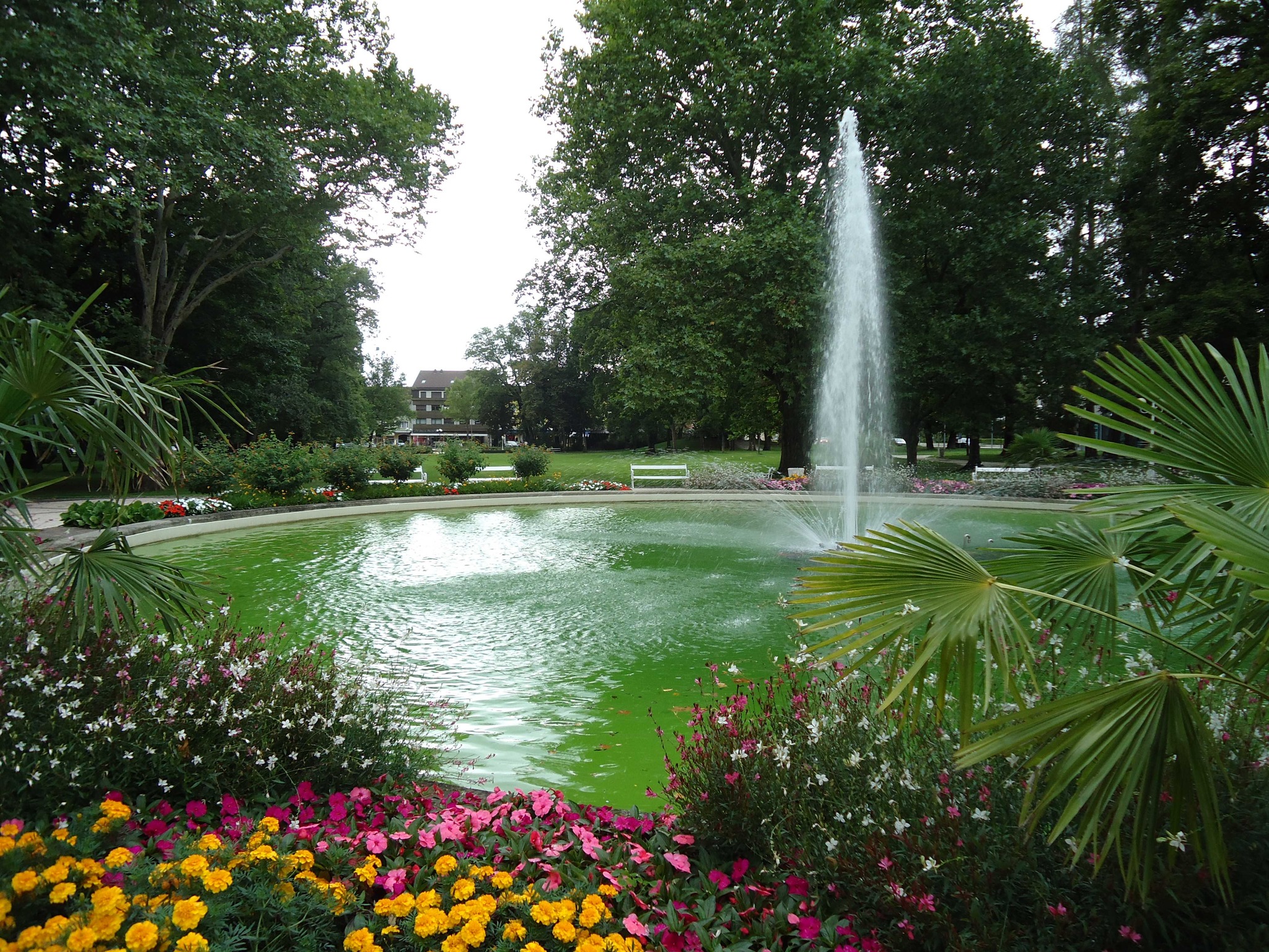 Springbrunnen vorm Schloss - Spittal