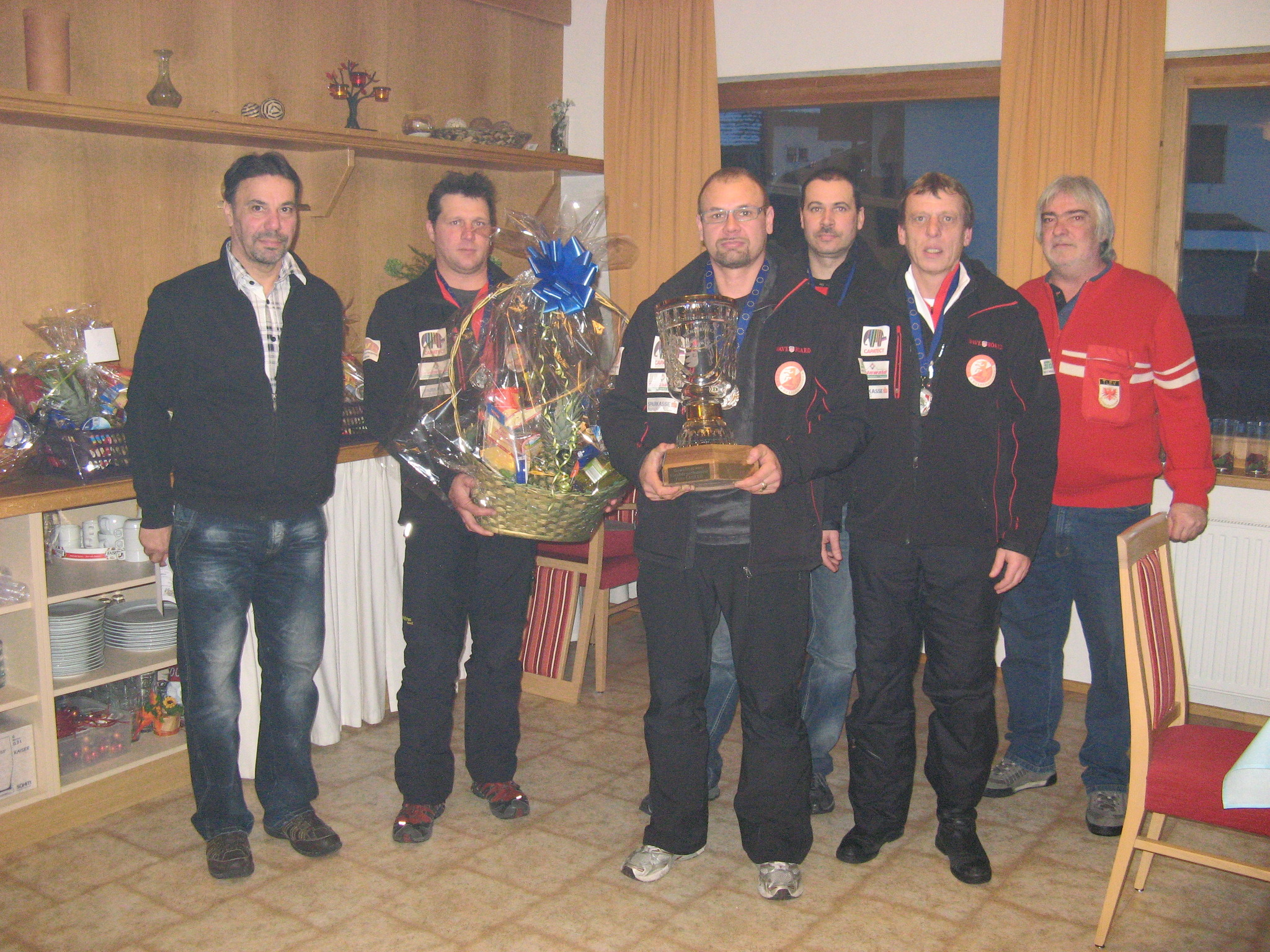 Int. Herrenturnier im Eisstockschießen in Inzing - Telfs