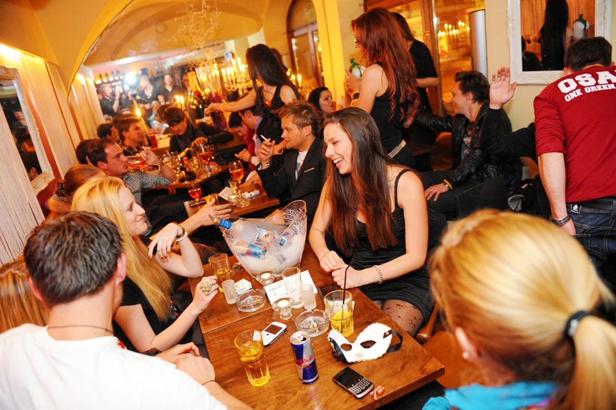 Eye Wide Shut Party @ Cafe am Platz - Klagenfurt