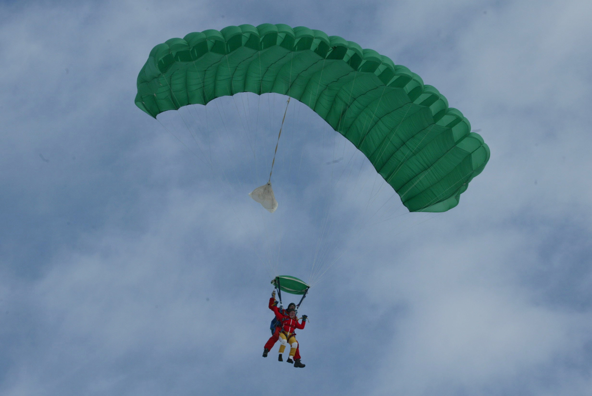 Paragleiter aus Baumwipfel gerettet - Pinzgau