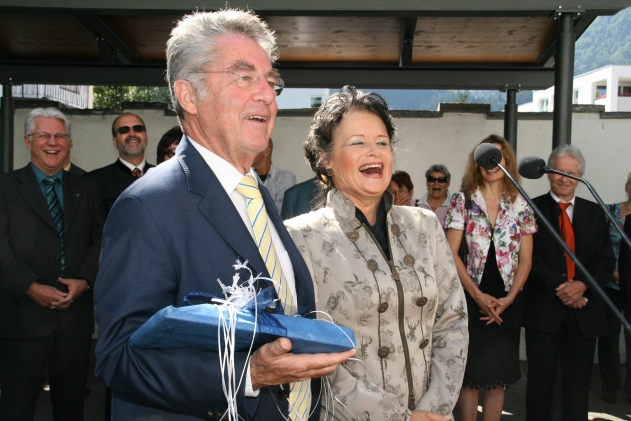 Bundespräsident Heinz Fischer besuchte mit seiner Gattin Margit Wörgl ...
