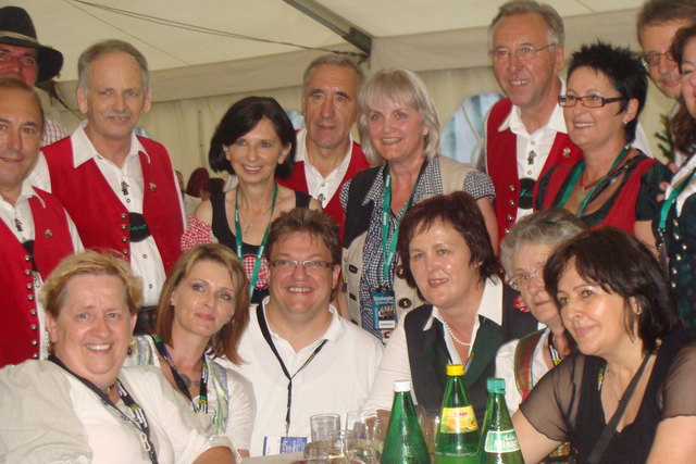 Griaß enk und pfiat enk - die Stoanis feierten daheim in Gasen ihren ...