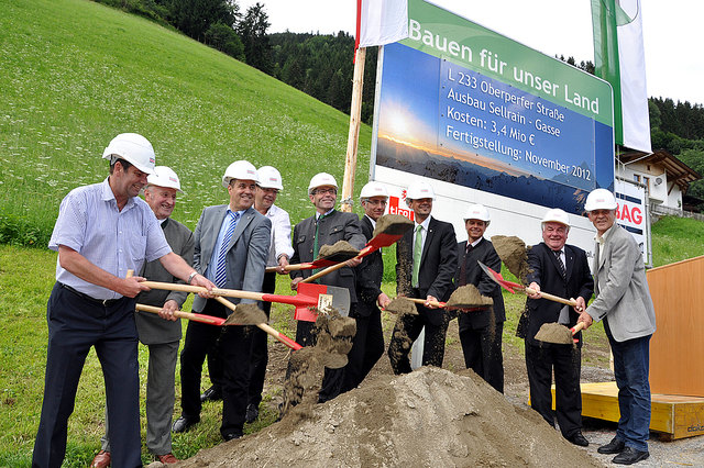 Zweispurig in steilen Hang! - Imst