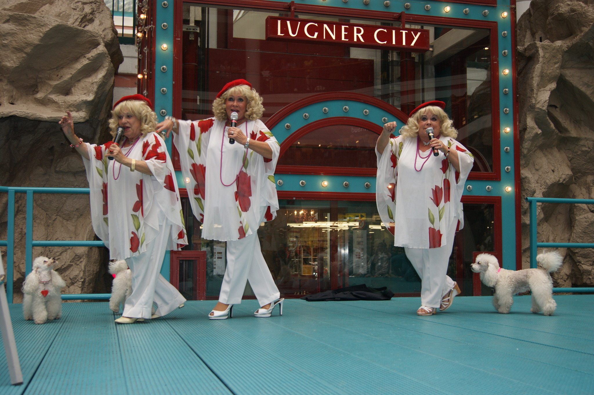 Las Vegas, London, Lugner City - Ottakring