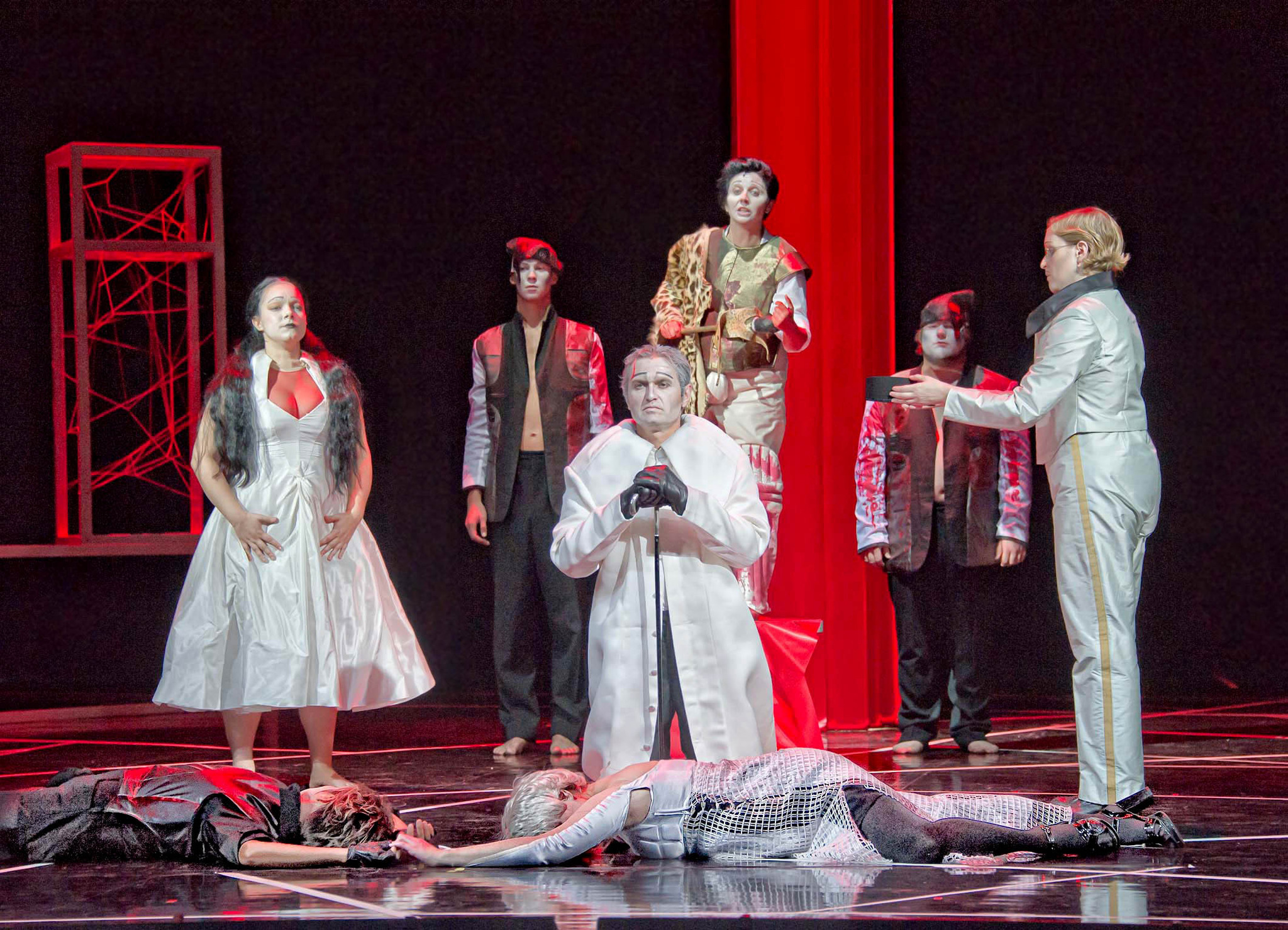 Alte Musik-Oper: Blut, Schweiß und Tränen - Hall-Rum