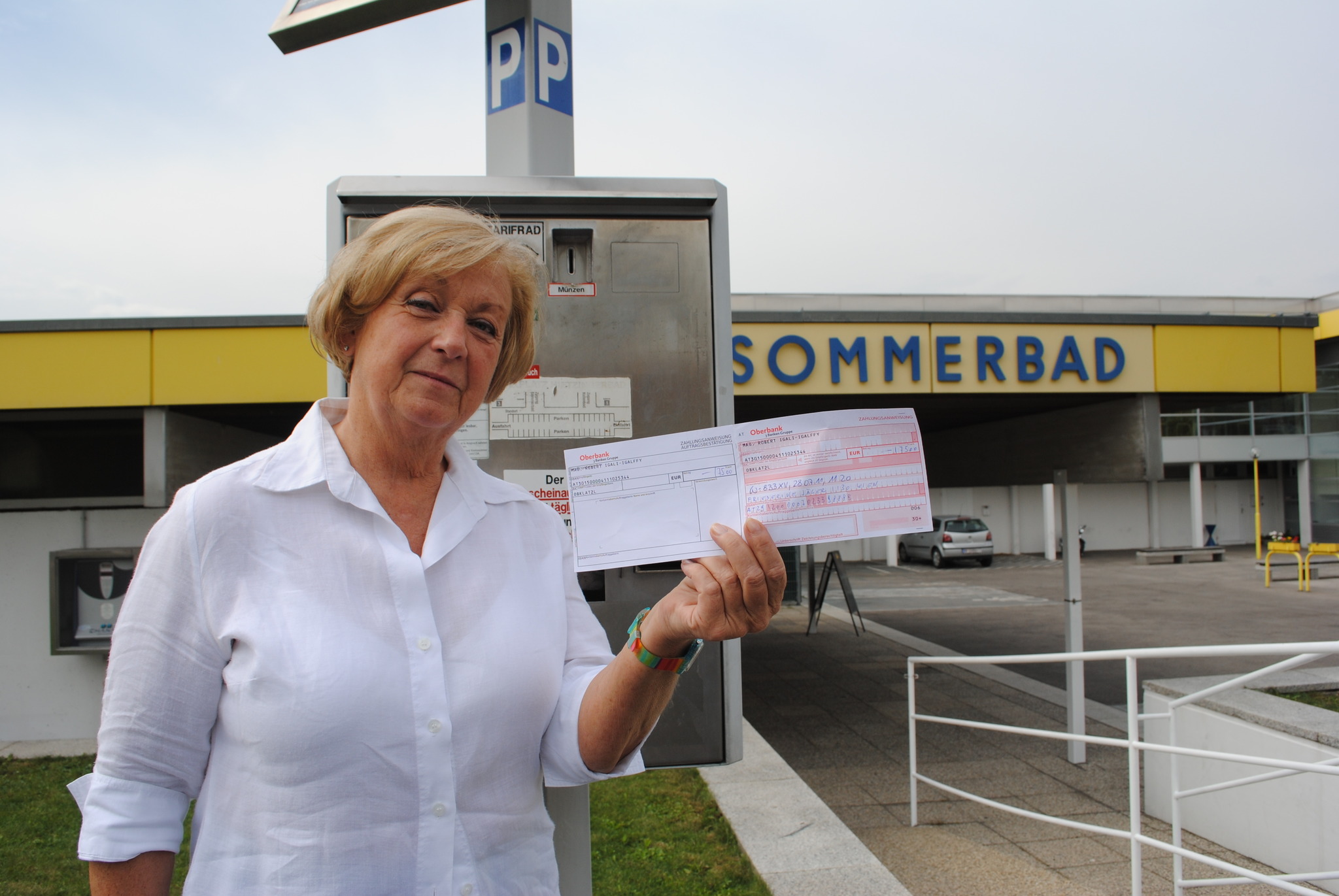 Parkplatznepp vor dem Hietzinger Bad - Hietzing