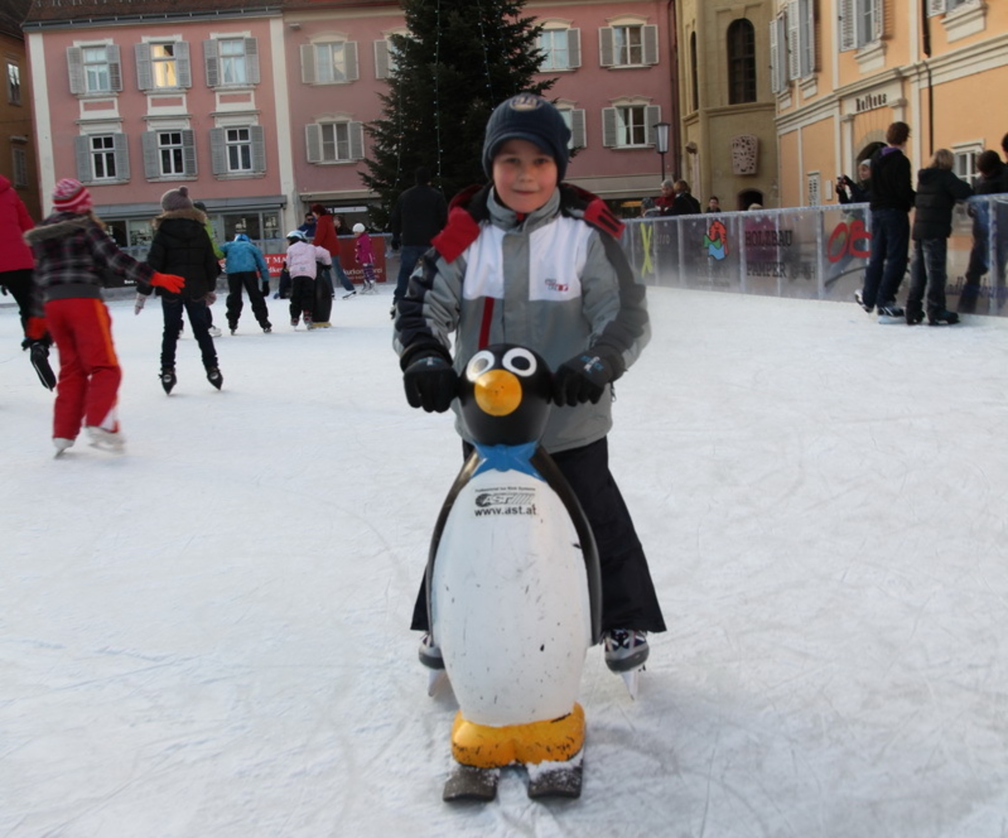 Eislaufen mit Pinguinen - Leibnitz