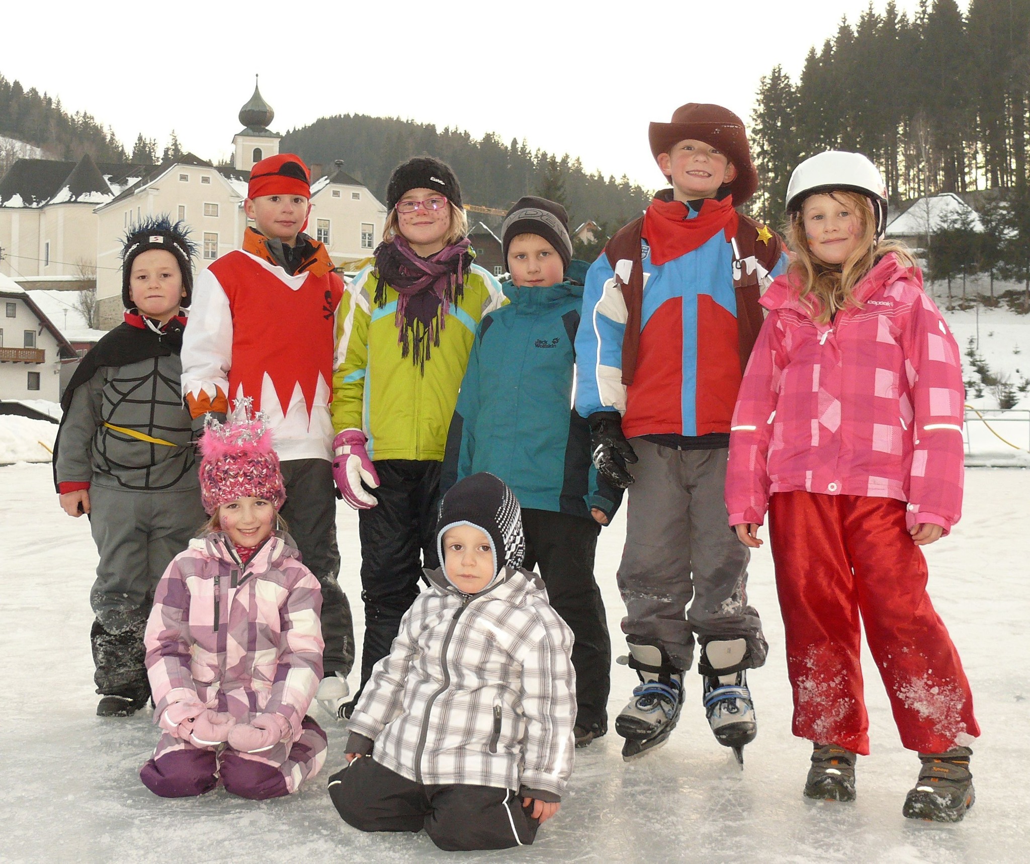 Ratten: Maskeneislaufen der Kinderfreunde - Weiz