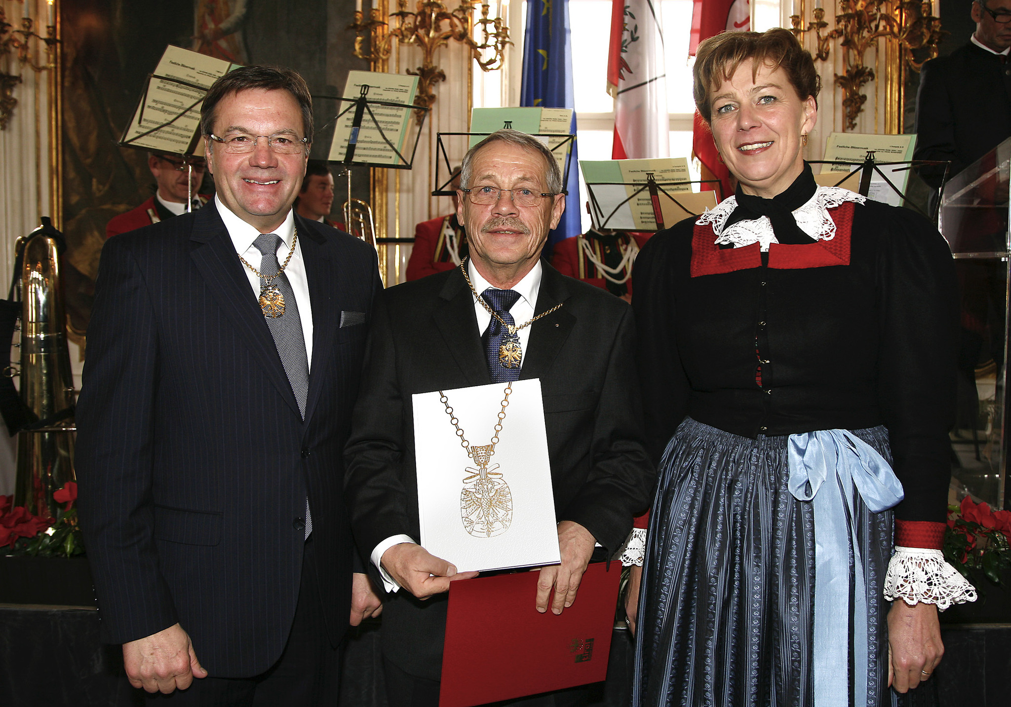 Karl Gabl erhielt Ehrenzeichen - Landeck