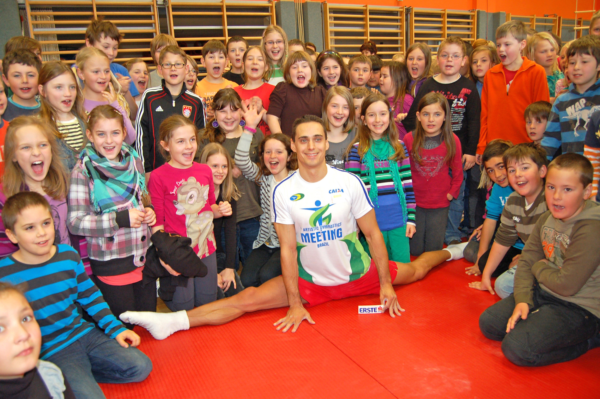 Turnstar Marco Mayr kam zu Volksschülern - Perg