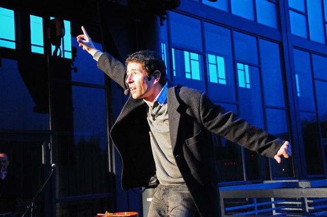 Kunstaktion im Kraftwerk - Steyr & Steyr Land