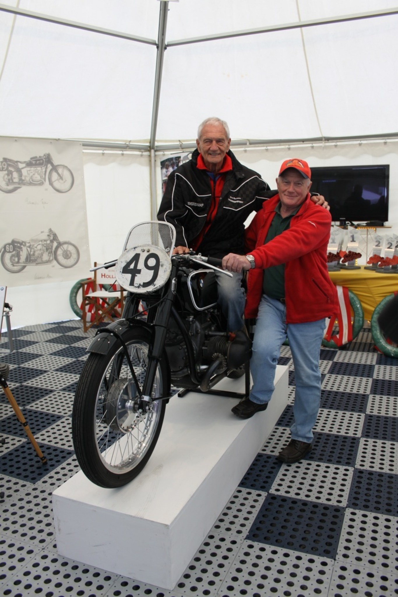 Stropek liebt es seit 50 Jahren rasant - Steyr & Steyr Land