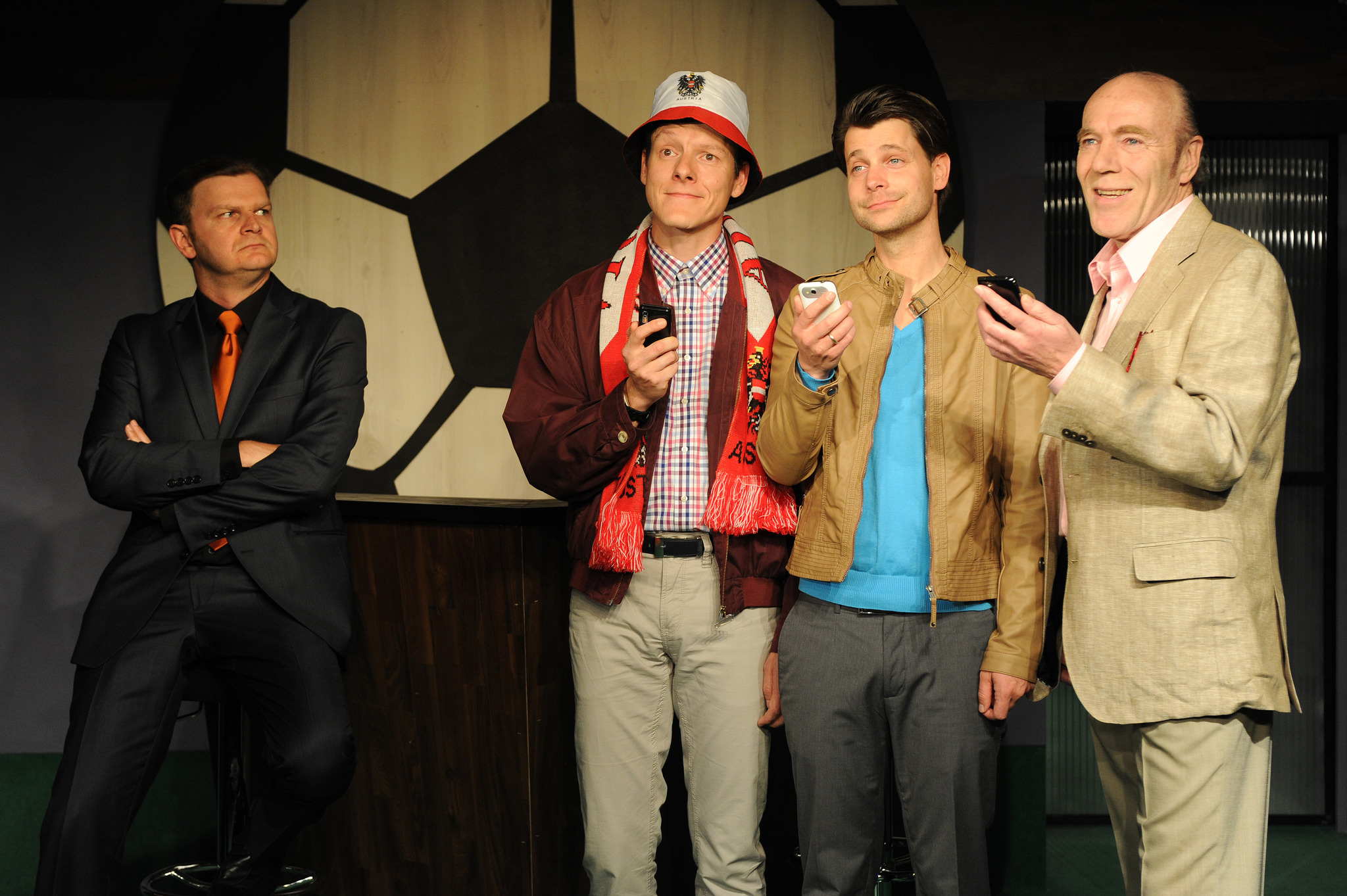 Mutti, was willst du? Ich kann jetzt nicht! - Innsbruck