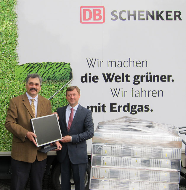 Firma Schenker spendet EDV-Geräte - Tulln