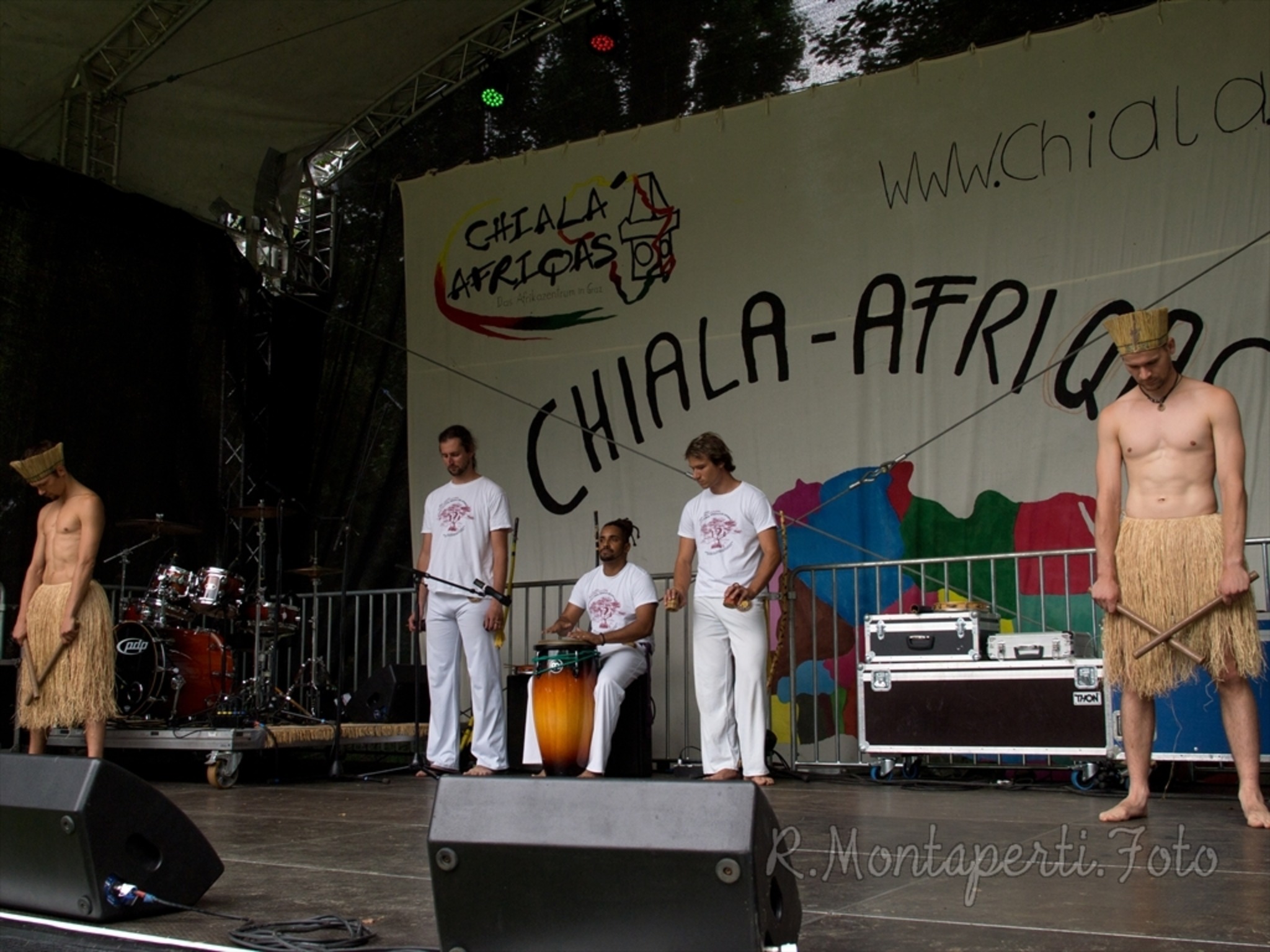 GRAZ - CHIALA FESTIVAL AUGARTEN: CENTRO CULTURAL SENZALA DE CAPOEIRA ...
