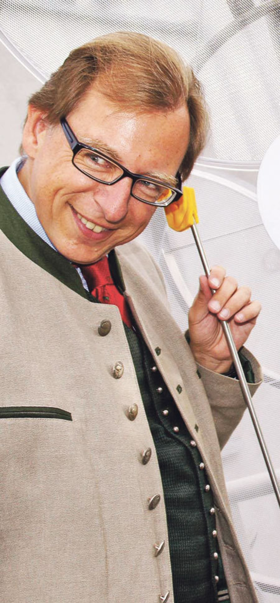 Leise. Der Flüsterspiegel der Firma Neuroth war für Landesrat Christian ...