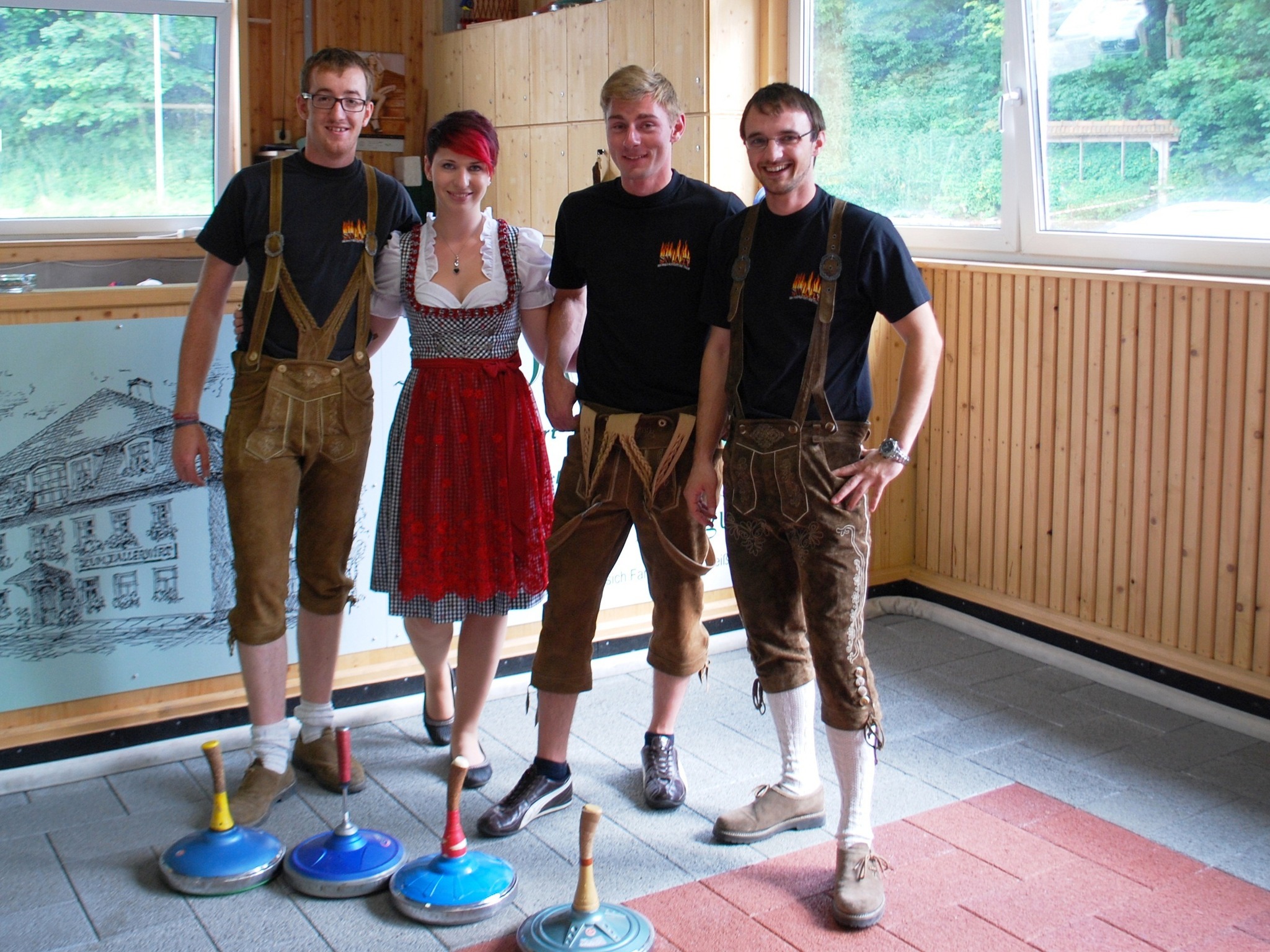 Stockschießen im Dirndl ein voller Erfolg - Schärding