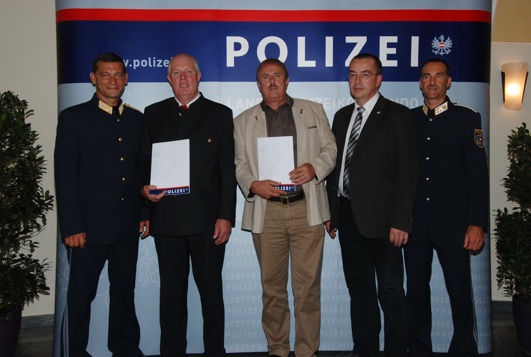 Landespolizeikommando Tirol ehrte Polizisten - Reutte