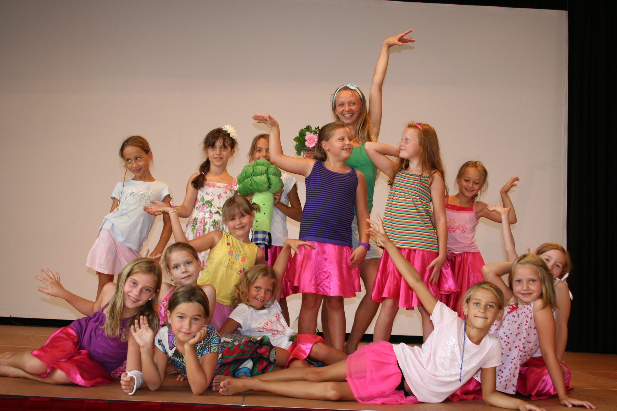 "Rosa Rapunzel tanzte"...gemeinsam mit 20 jungen Talenten und unter der ...