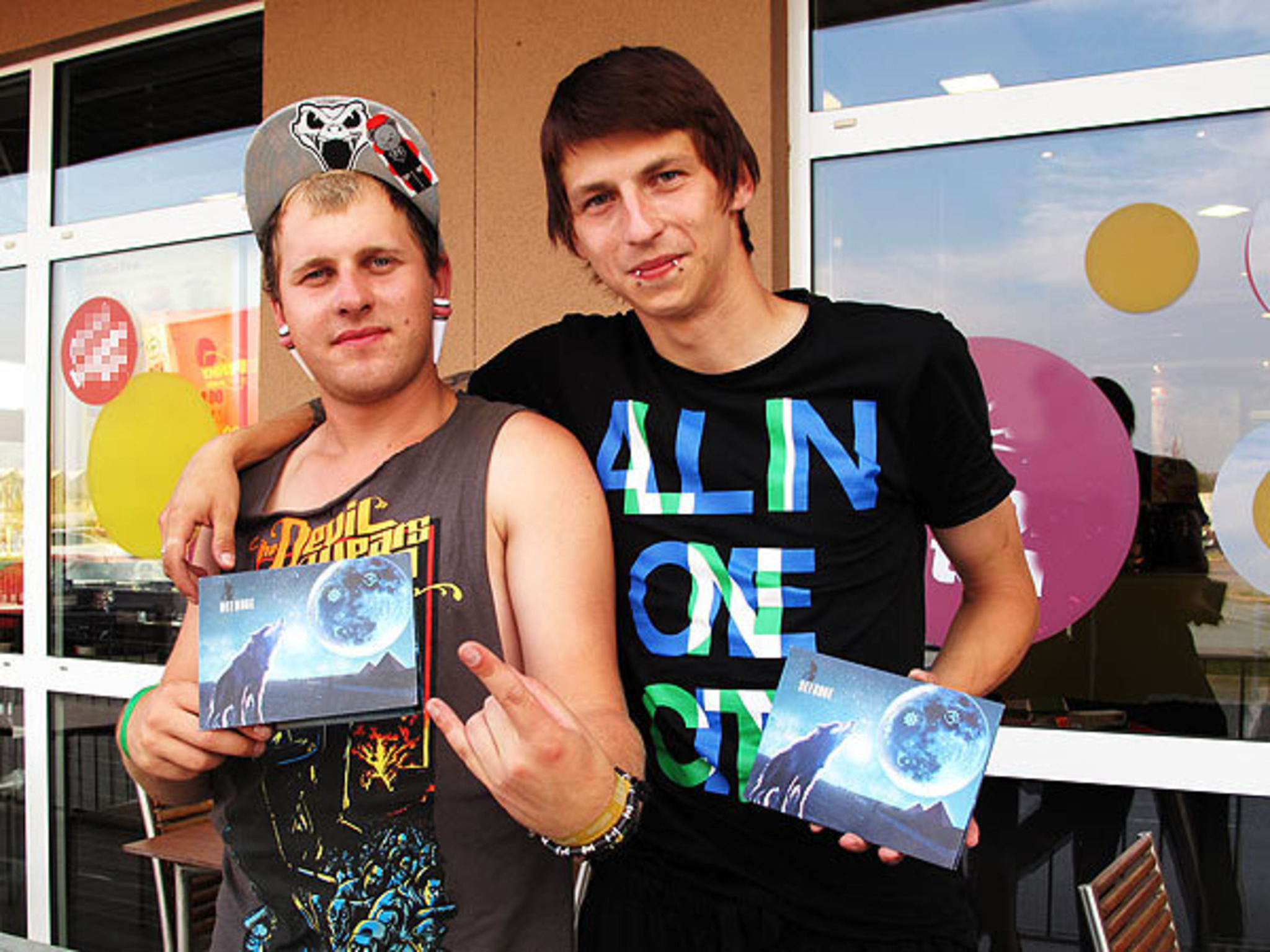 Kultur im Bezirk Weiz: Prächtiger Krawall und mutige Herzen: DeFrage - Weiz