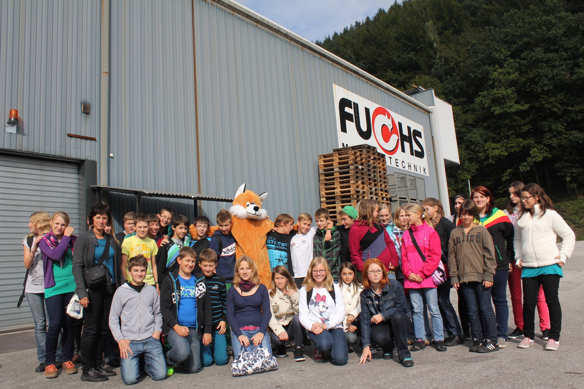 Schüler zu Besuch bei der Firma Fuchs - Amstetten