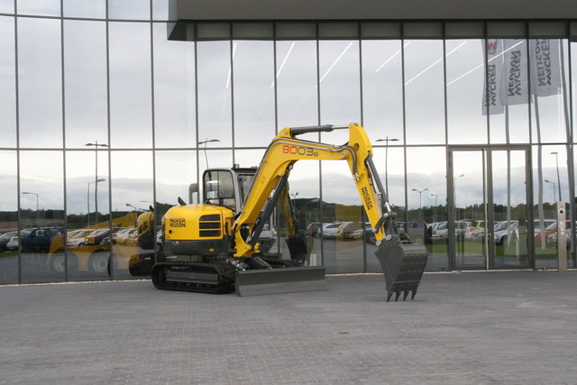 Wacker Neuson eröffnete neuen Konzernstandort in Hörsching - Linz
