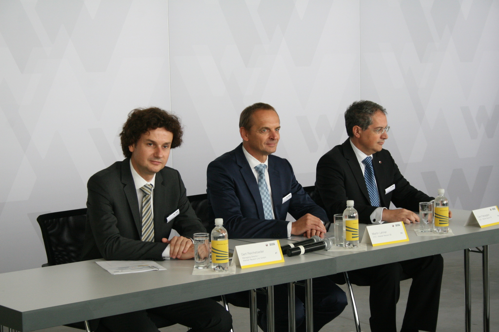 Wacker Neuson eröffnete neuen Konzernstandort in Hörsching - Linz