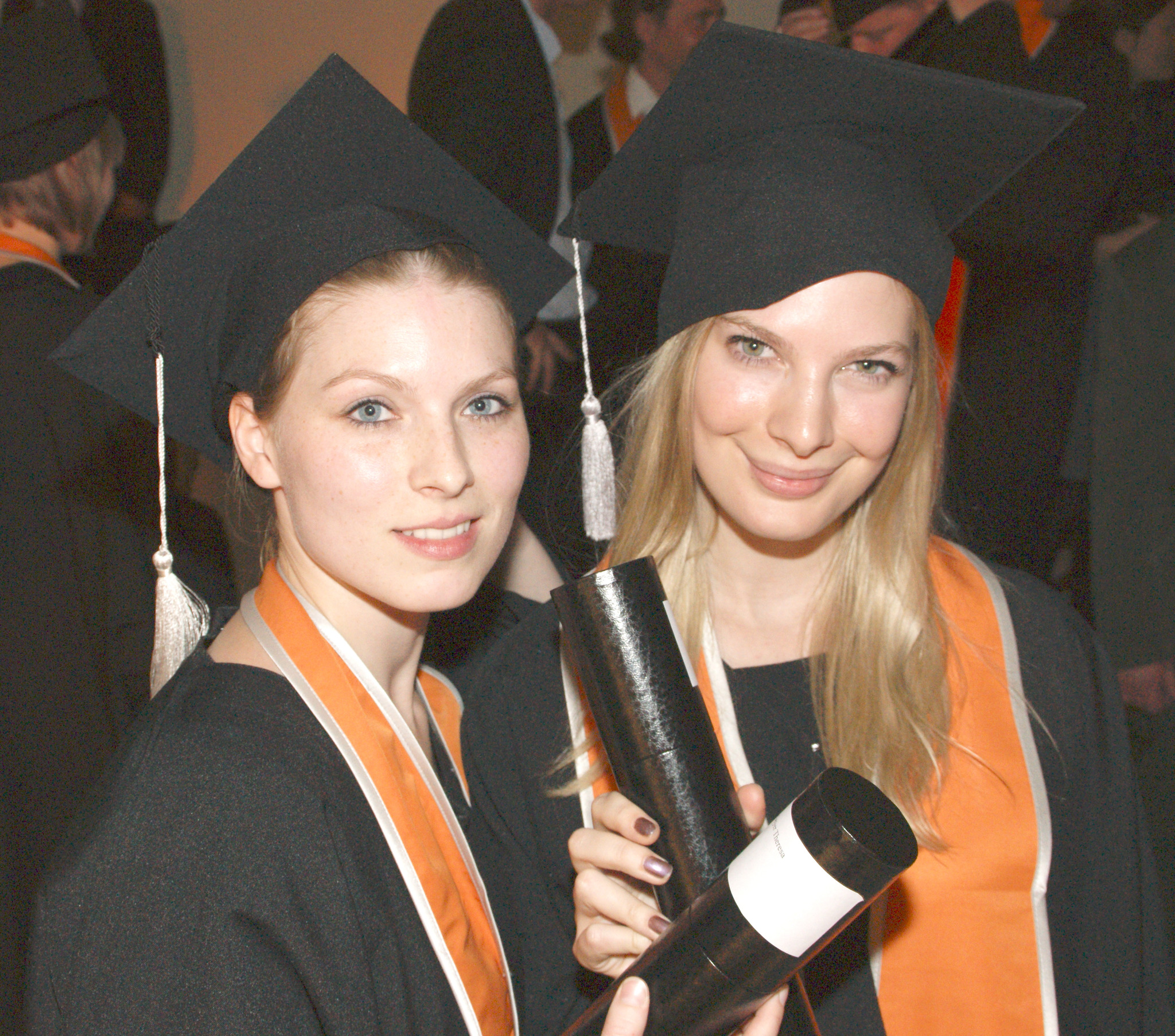 Ein aufregender Tag ist zu Ende: Sponsion in der New Design University ...