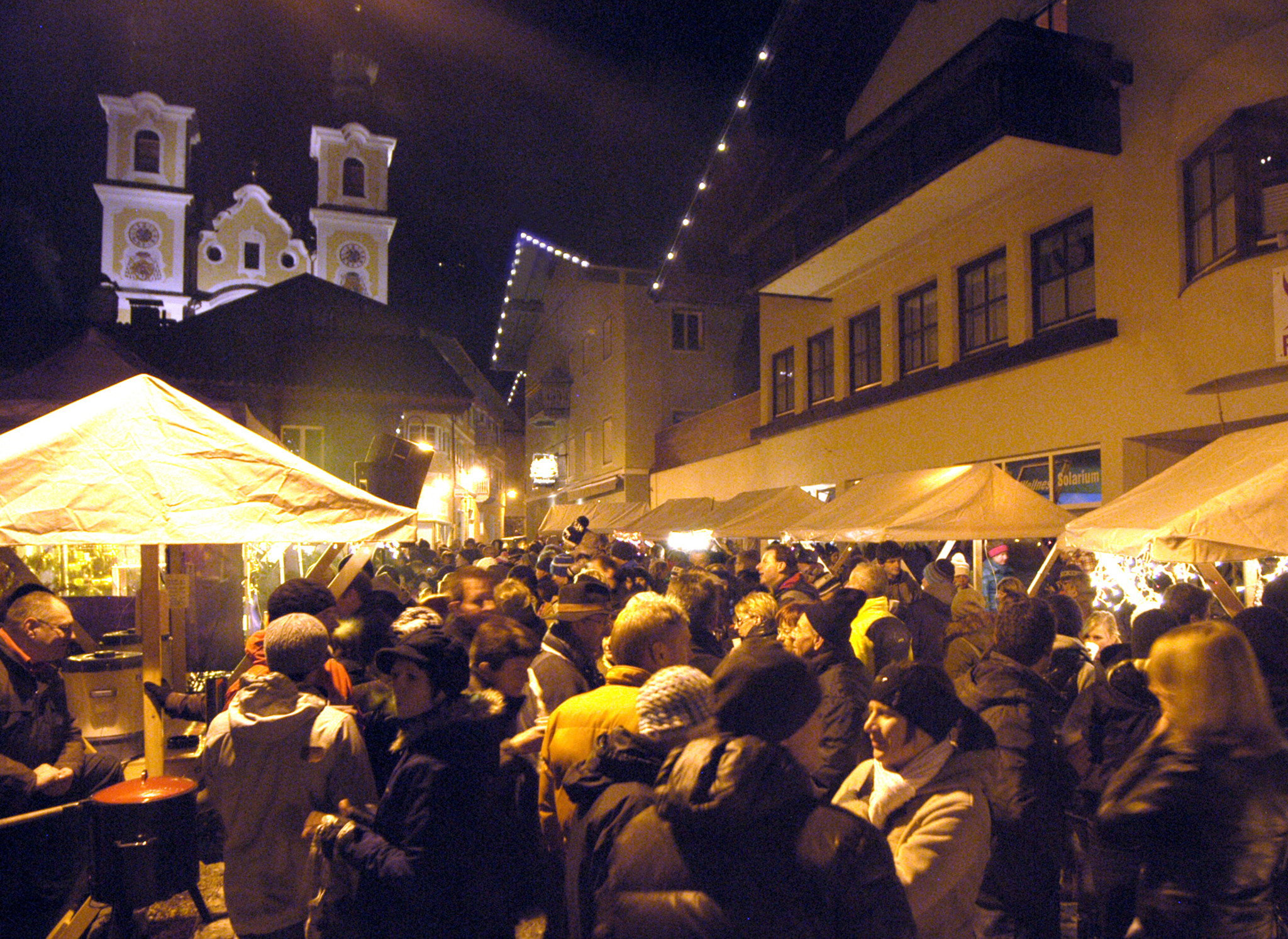 Markt-Advent in Hopfgarten ab 1. 12. - Kitzbühel