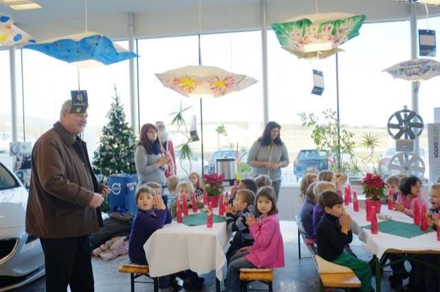 Das Autohaus Volvo Rath schenkt „Licht für die Welt“ - Neunkirchen