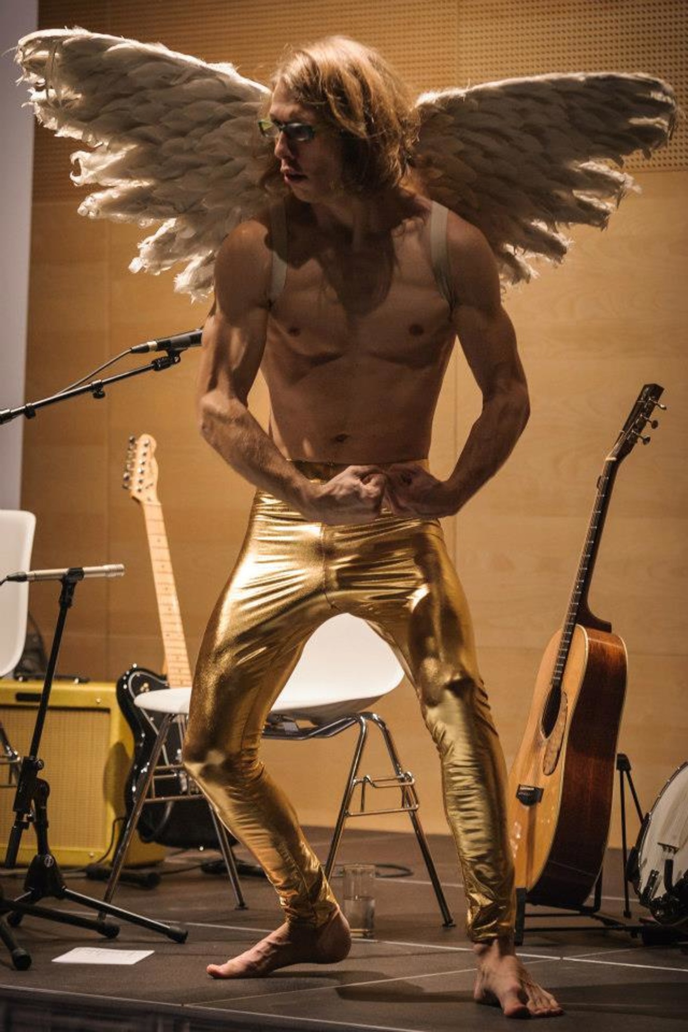 Blonder Engel landete in Krenglbach - Wels & Wels Land