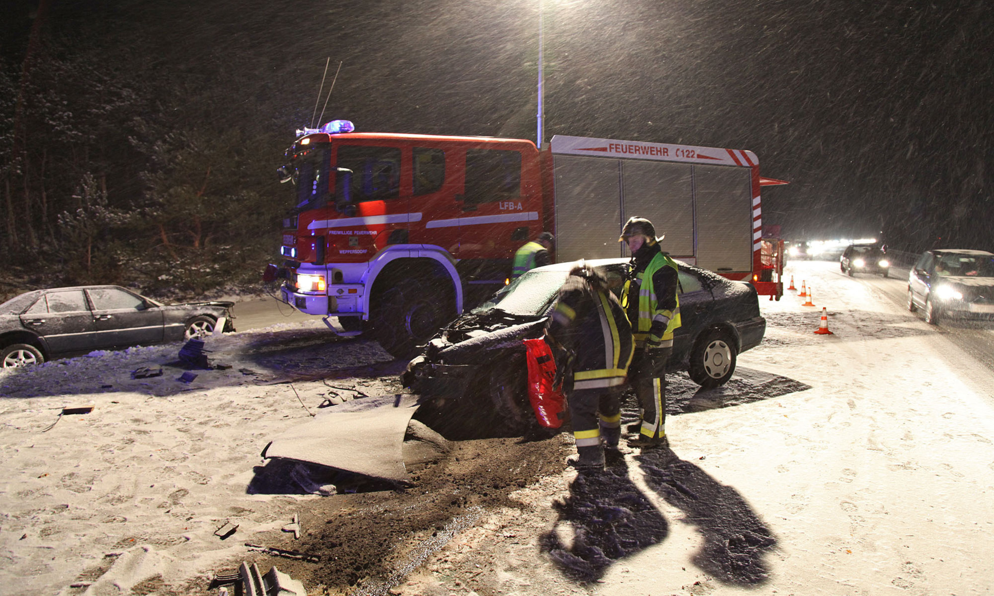 Zwei Verletzte nach Unfall auf schneeglatter Fahrbahn - Oberpullendorf