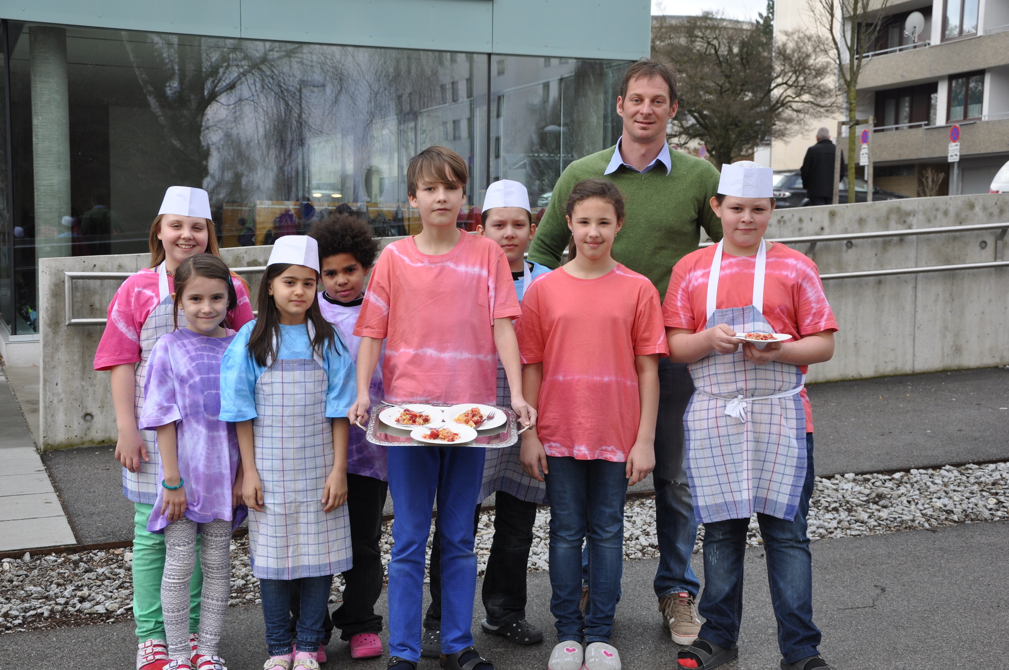 Star-Koch Bernie Rieder kochte in der Volksschule Resthof auf - Steyr ...