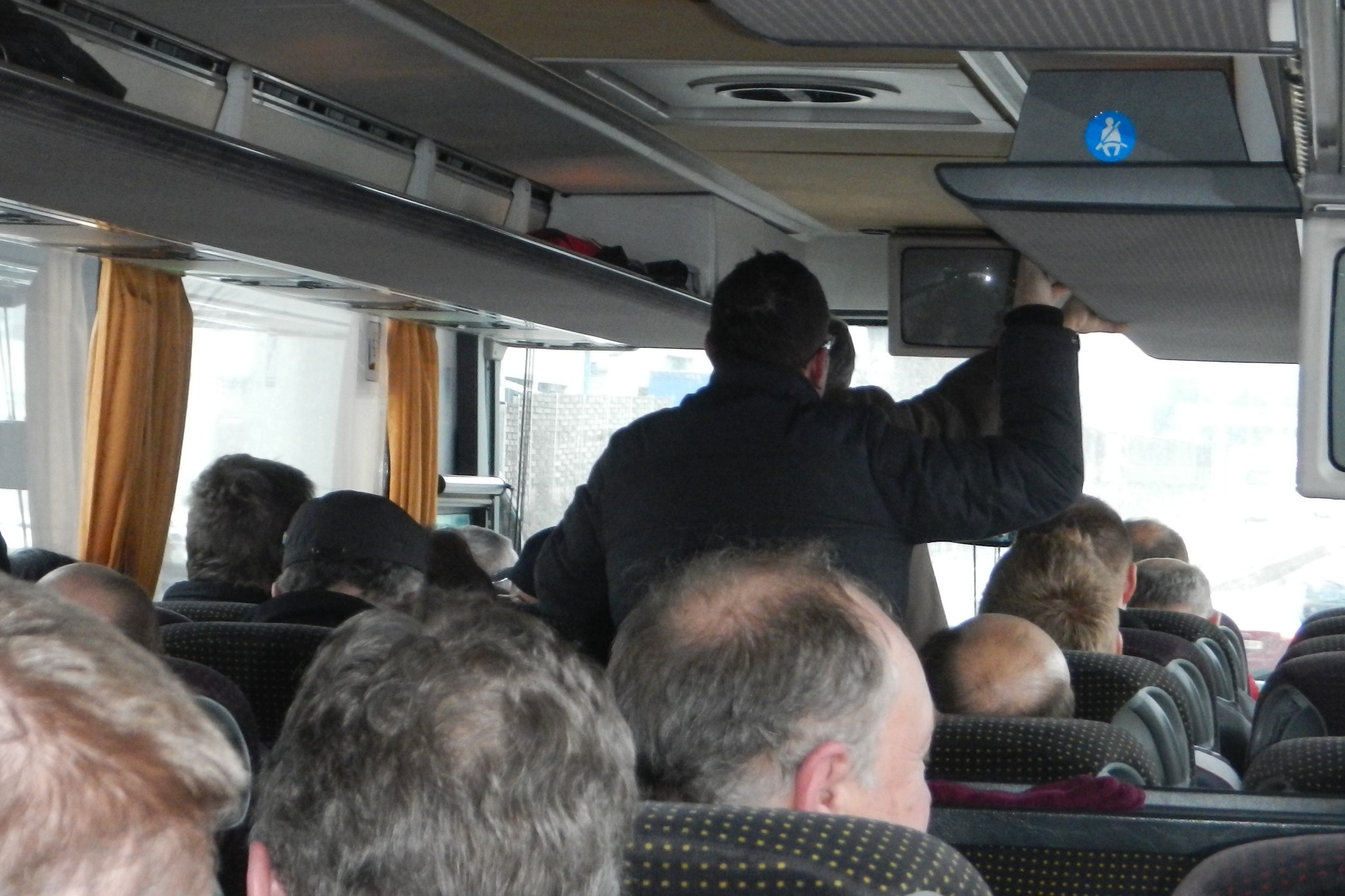 Pendler müssen im Bus stehen - Freistadt