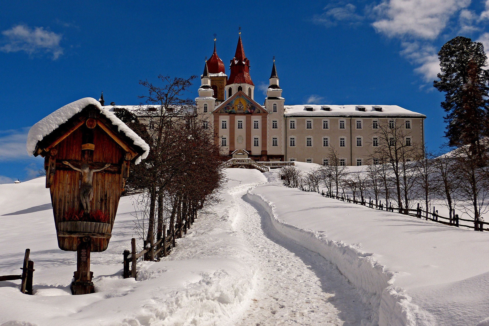 Wallfahrtsort Maria Weißenstein, Aufnahme vom Ostersonntag 2013 - Imst