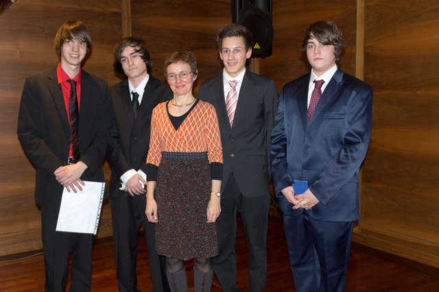 Vom Schulalltag ins Praxisabenteuer - Projektpräsentation der HLW, HAS ...