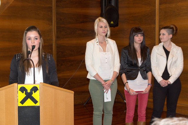 Vom Schulalltag ins Praxisabenteuer - Projektpräsentation der HLW, HAS ...