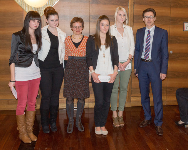 Vom Schulalltag ins Praxisabenteuer - Projektpräsentation der HLW, HAS ...