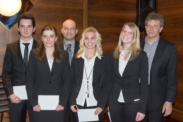 Vom Schulalltag ins Praxisabenteuer - Projektpräsentation der HLW, HAS ...