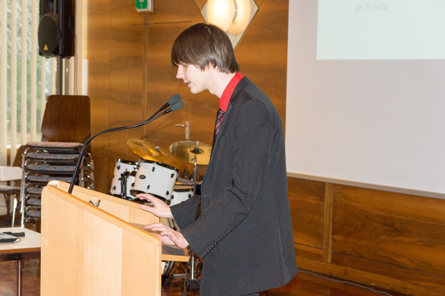 Vom Schulalltag ins Praxisabenteuer - Projektpräsentation der HLW, HAS ...