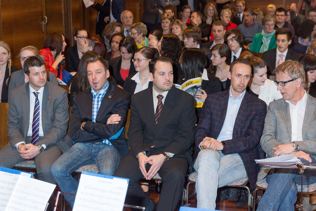 Vom Schulalltag ins Praxisabenteuer - Projektpräsentation der HLW, HAS ...