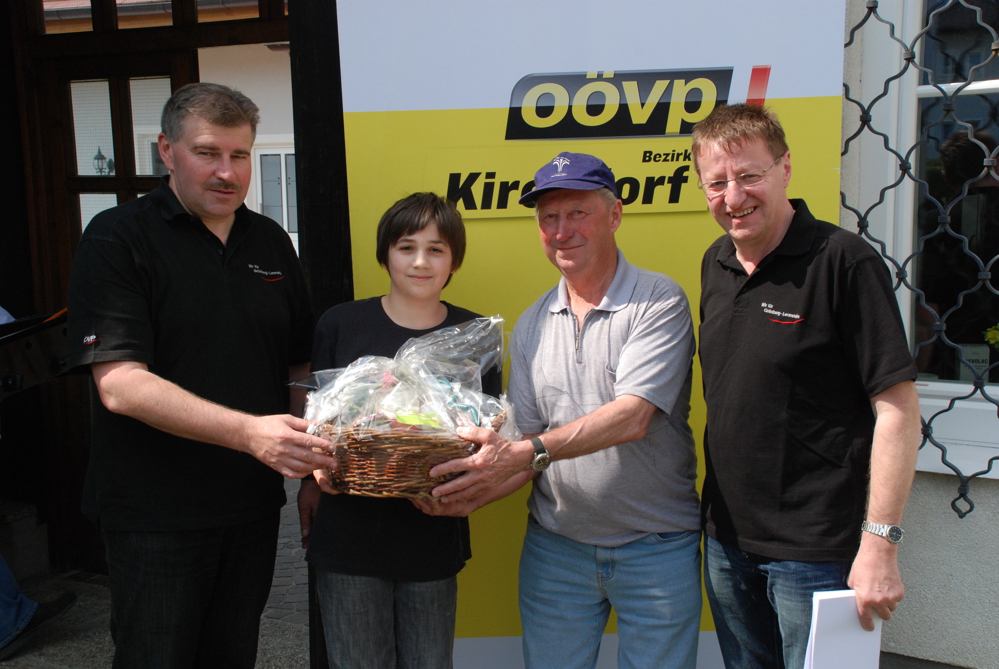 150 Wanderer auf Schusters Rappen durch Obergrünburg - Kirchdorf