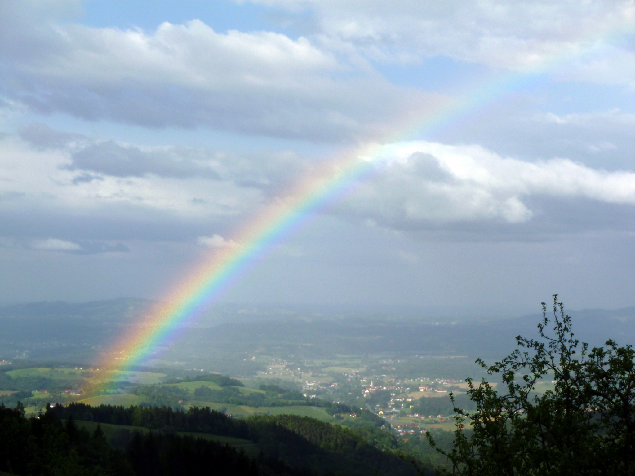 Sonne und Regen lassen den Himmel leuchten! - Deutschlandsberg