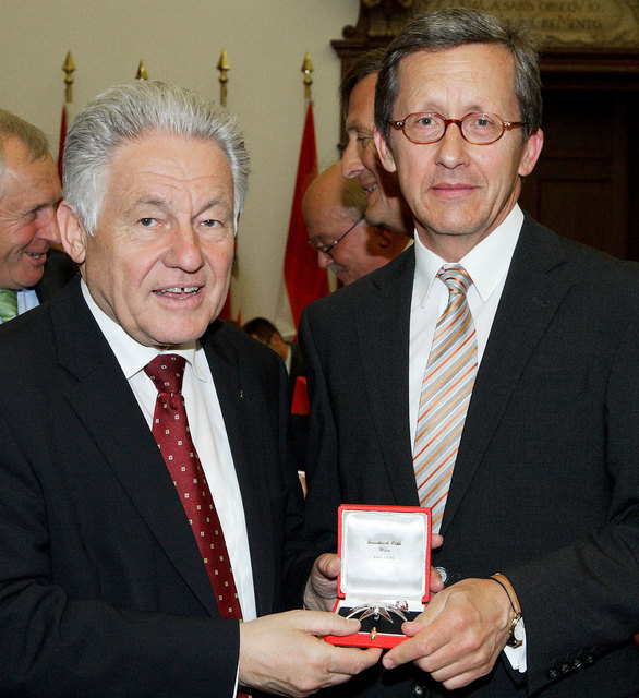 Salingers Verdienste gewürdigt - Vöcklabruck