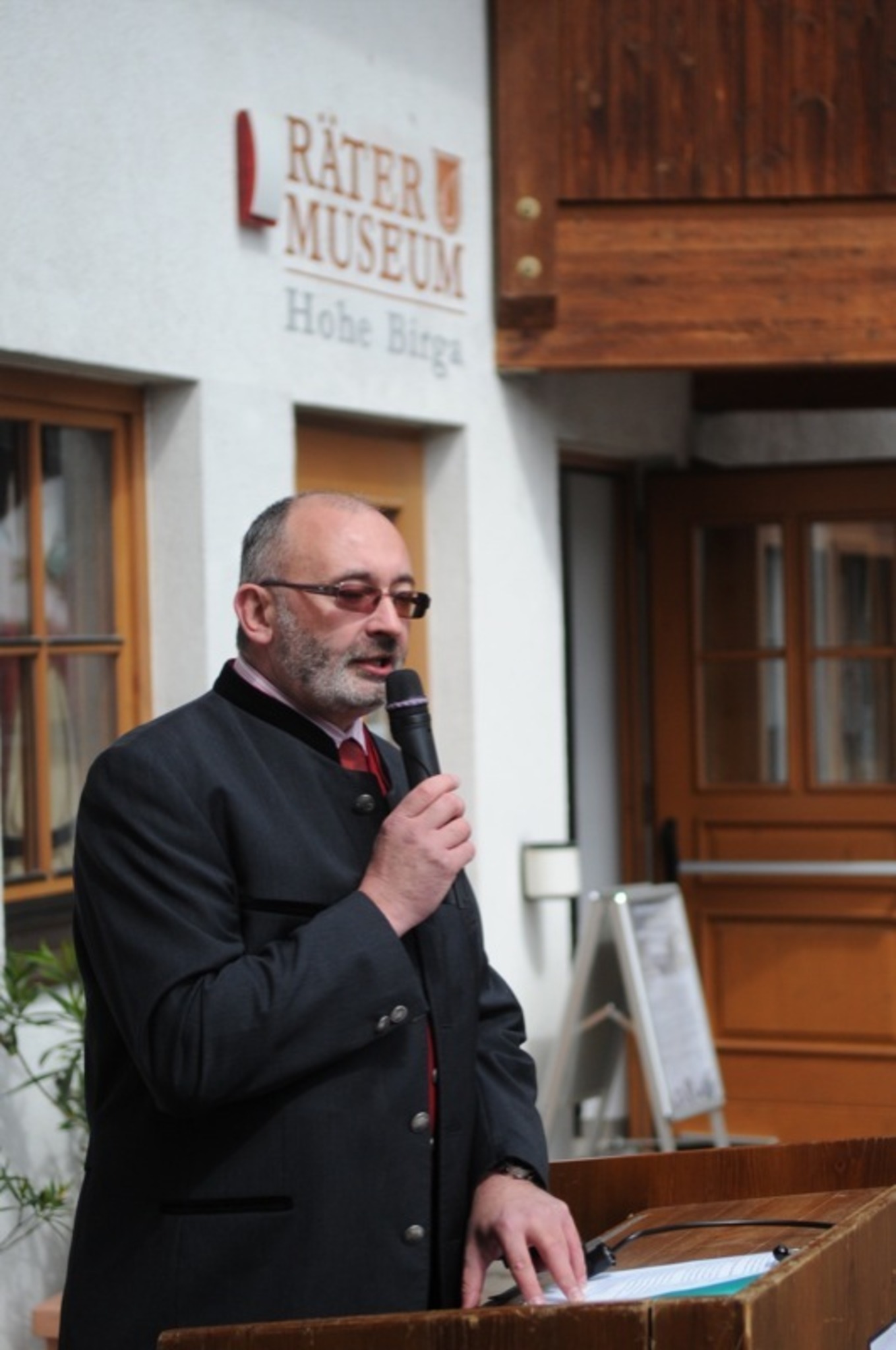 Auf den Spuren der alten Räter - Westliches Mittelgebirge