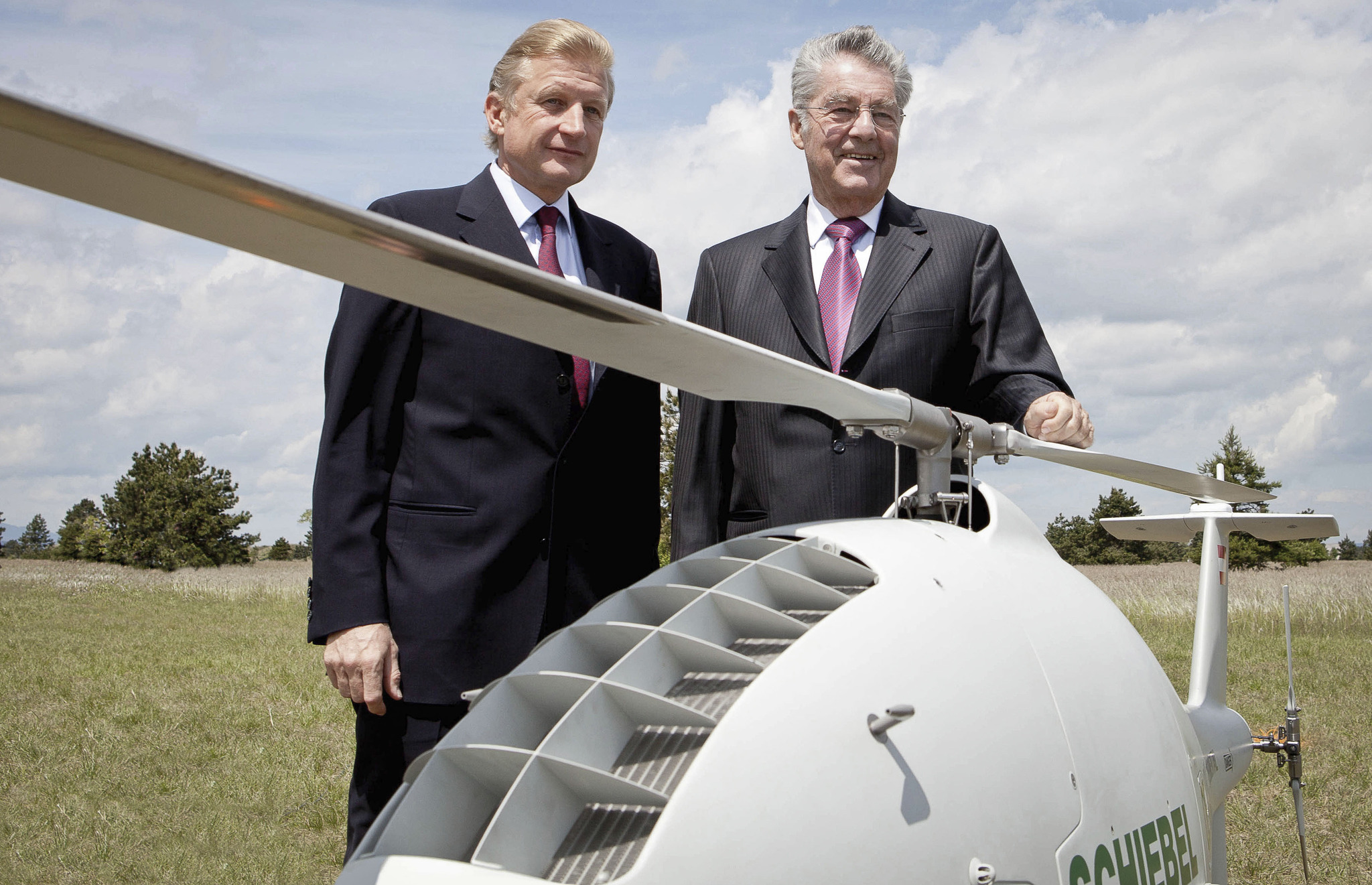 Bundespräsident bei Schiebel - Wiener Neustadt