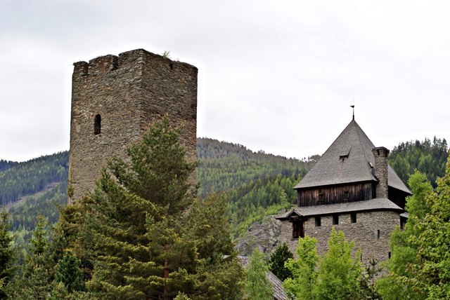 Burg Finstergrün in Ramingstein / Lungau - St. Veit