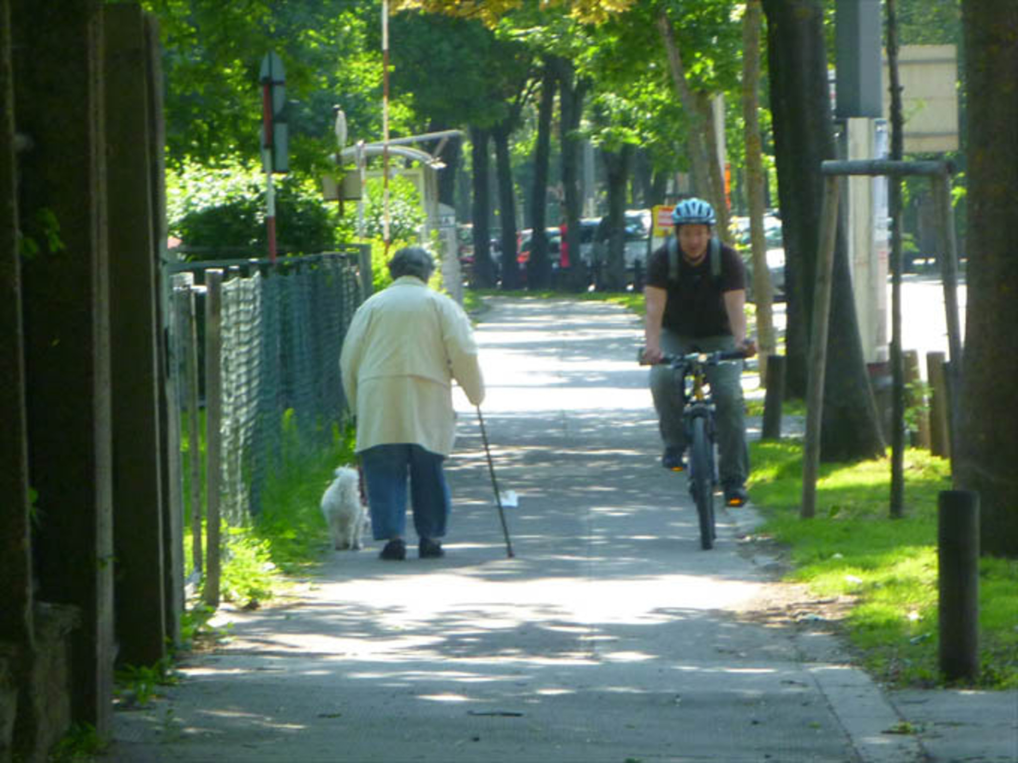 Gehsteig-Radler in Hernals - Hernals